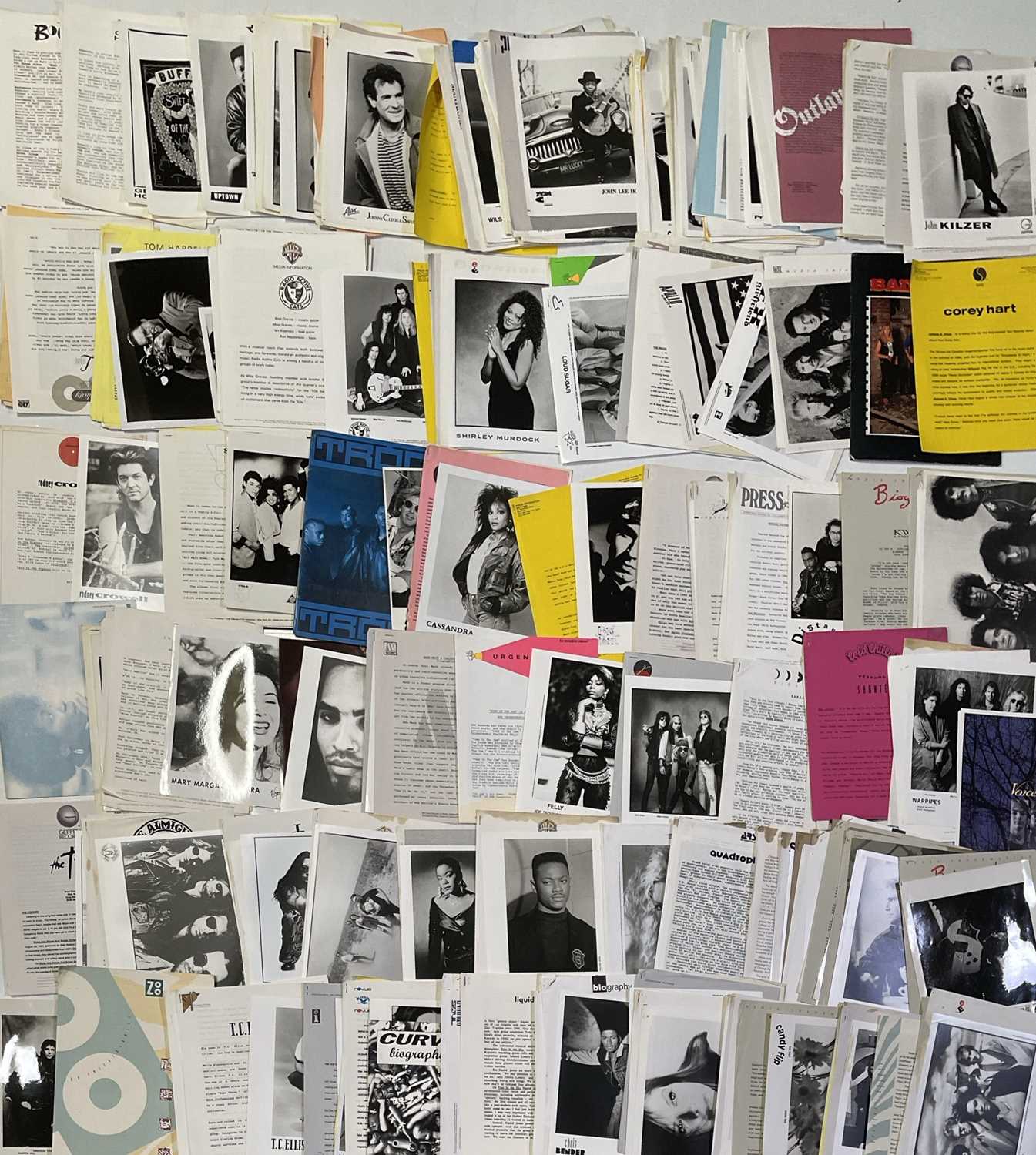 Lot 60 - PRESS KITS / PACKS / PROMOTIONAL PHOTOGRAPHS